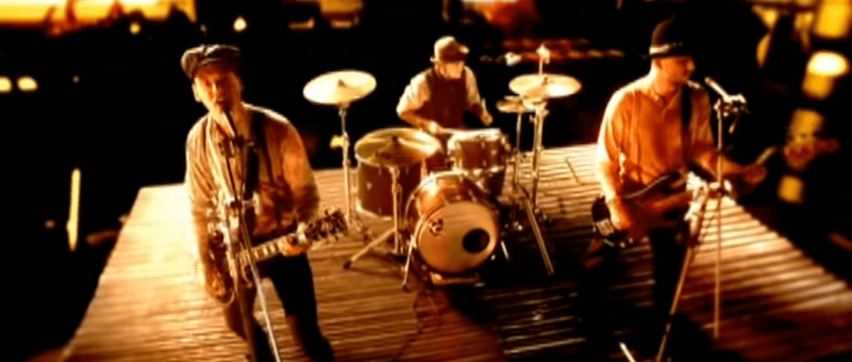 The Magic Of The Music Video! – Alkaline Trio Month – Help Me – Welcome ...